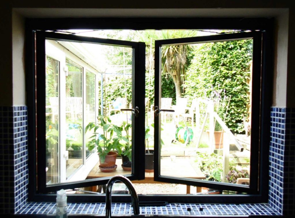 Contemporary Aluminium Replacing Wooden Windows & Doors